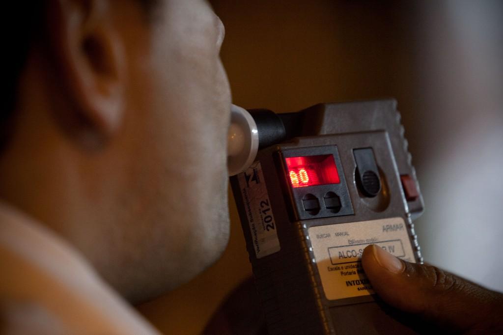 Você não soprou o Bafômetro? Veja o que diz a lei
